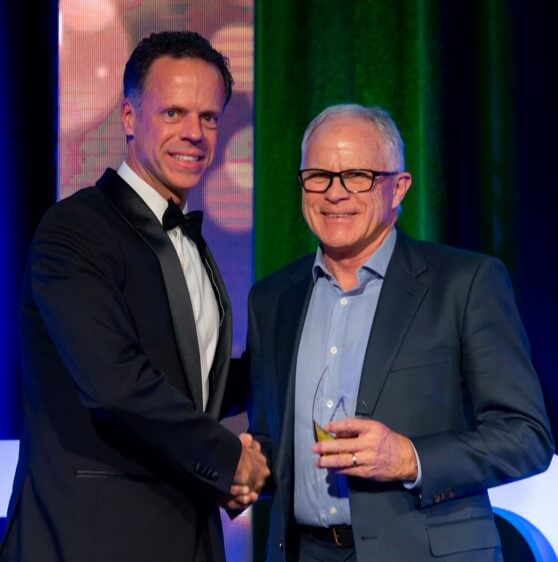 Tim Nuttall wins Dave Single Award at HIRE22 - Hire And Rental News